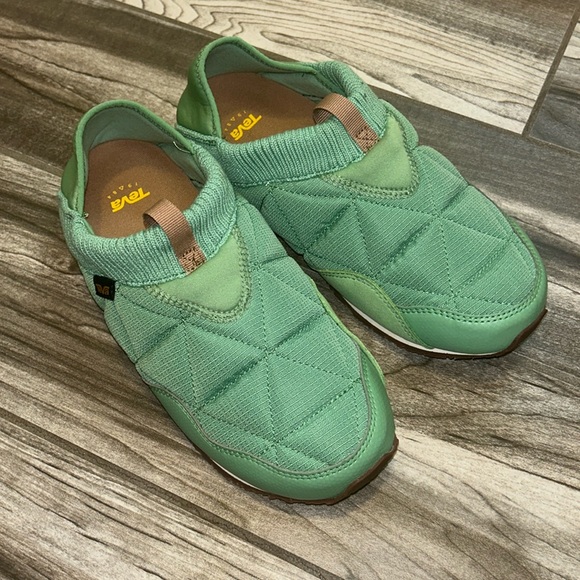 Teva | Shoes | Teva Reember Quilted Bootie | Poshmark